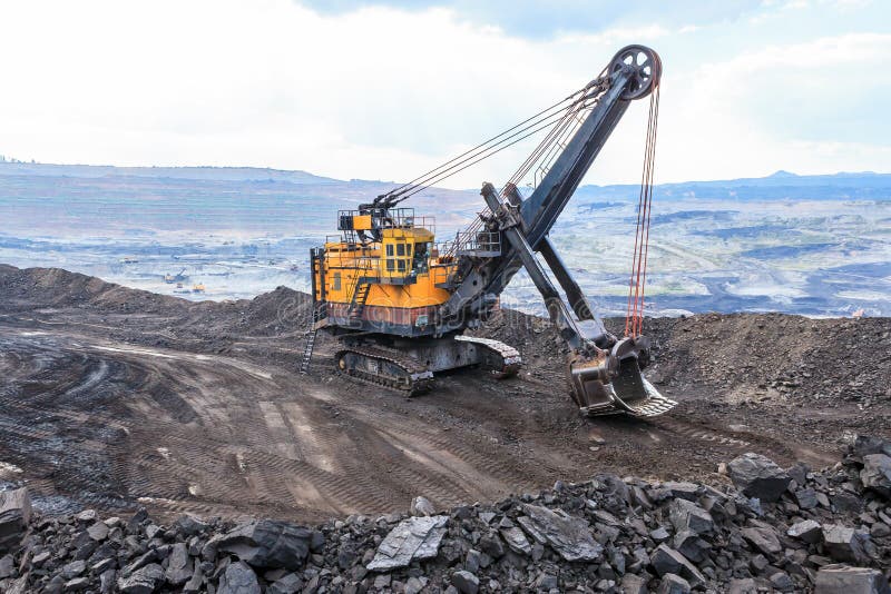 Electric Shovel in Lignite Mining Stock Photo - Image of opencast ...