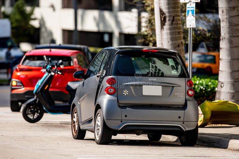 Electric Smart Car Parked on the Streets Stock Image - Image of scooter, electric: 174884817