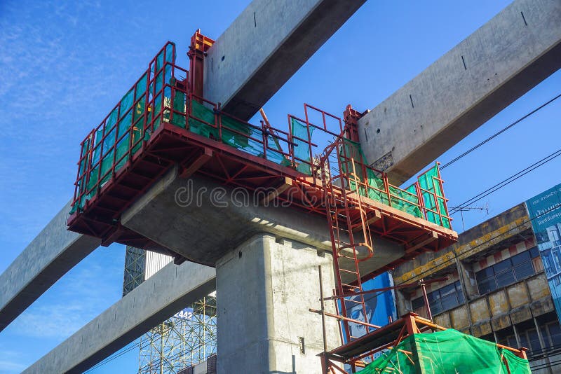 Electric train structure editorial photography. Image of train - 218046592