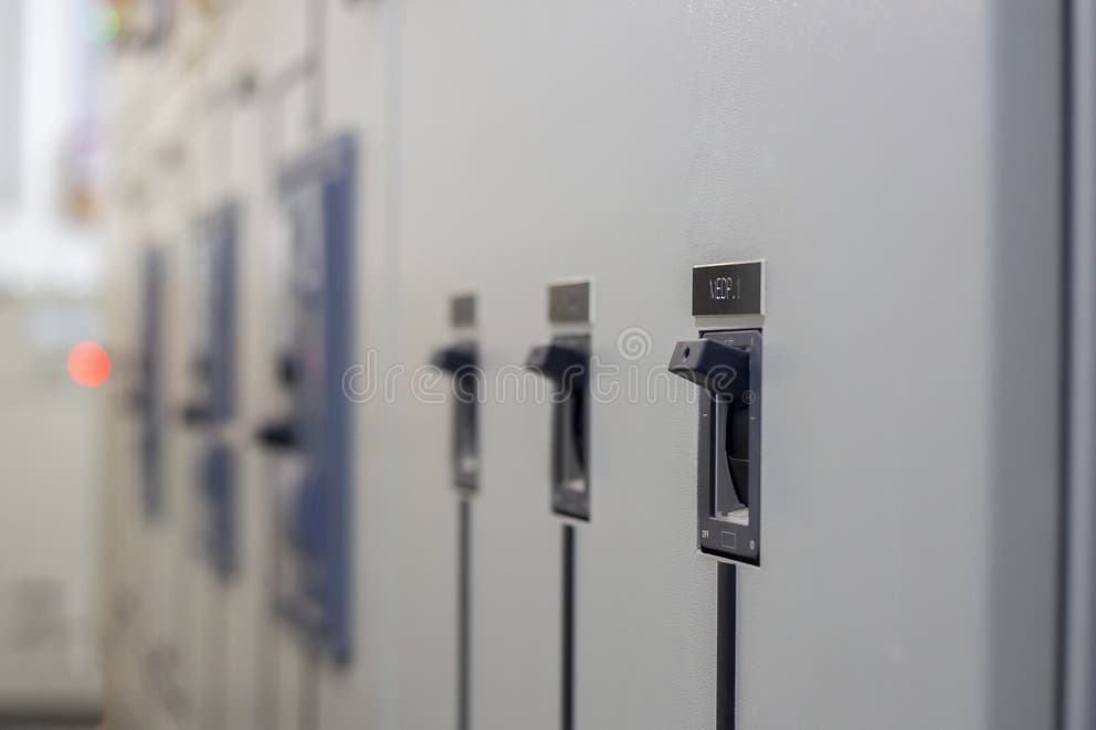 Electrical Circuit Breakers, Industrial Electrical Control Switch ...