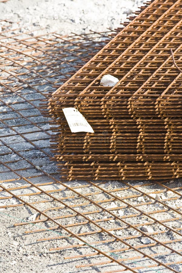 Electro-welded Wire Mesh for Reinforcing Concrete Screeds in a ...