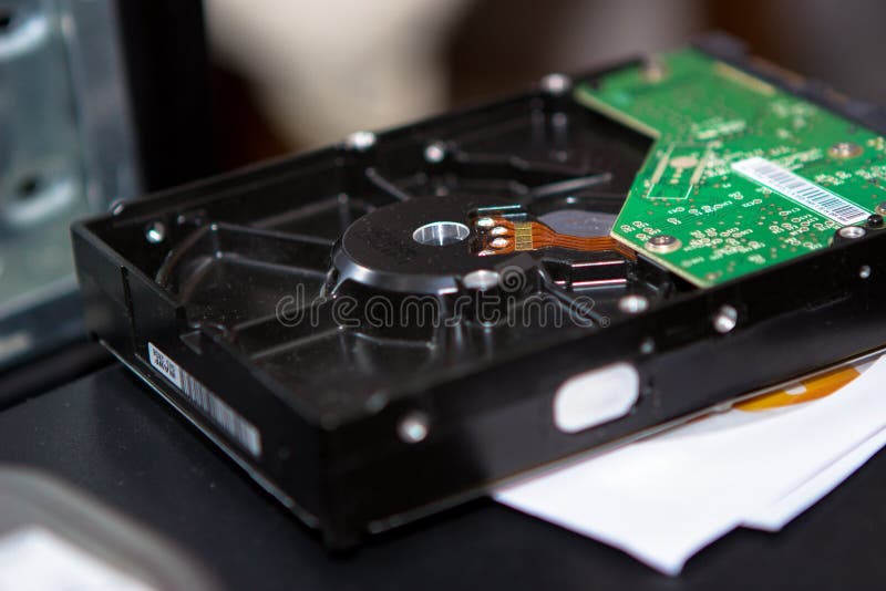 Electronic Device, Computer Component, Technology, Hard Disk Drive ...