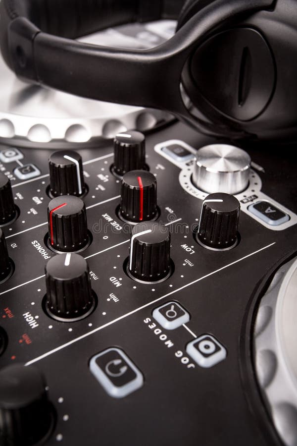 Electronic DJ Mixer Close Up Stock Image - Image of jockey, macro: 33596633