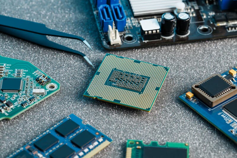 Electronic Engineer of Computer Technology. Maintenance Computer Cpu ...