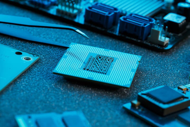 Electronic Engineer of Computer Technology. Maintenance Computer Cpu ...