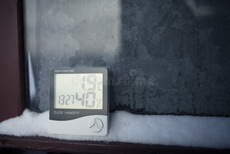 An Electronic Thermometer and Hygrometer for Temperature and Humidity ...