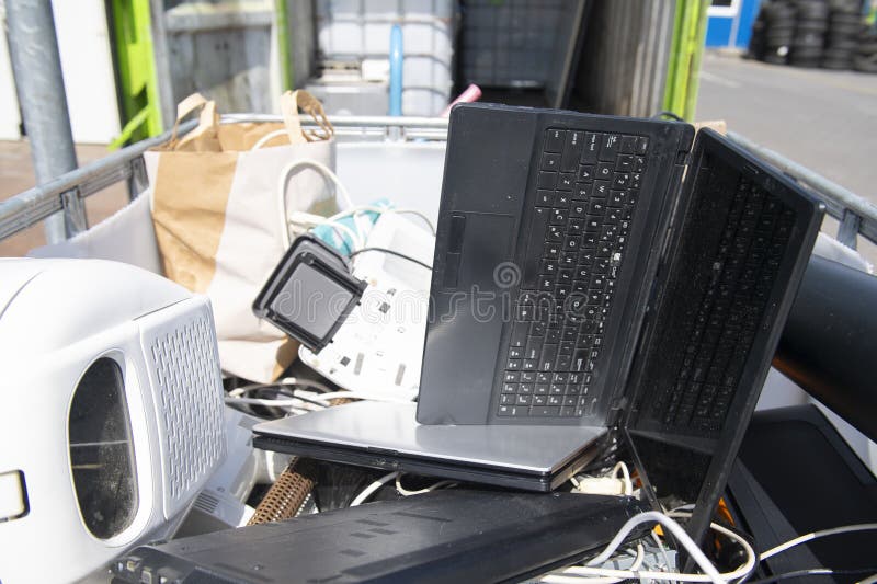 Electronics for recycling stock image. Image of metal - 354619549