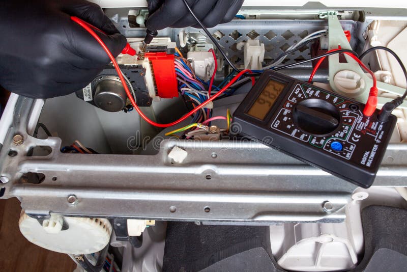 Electronics Repair Service Master Using Multimeter - Tester To ...