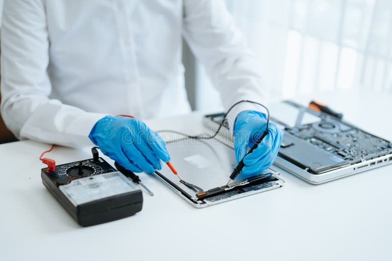 Electronics Technician, Electronic Engineering Electronic Repair ...