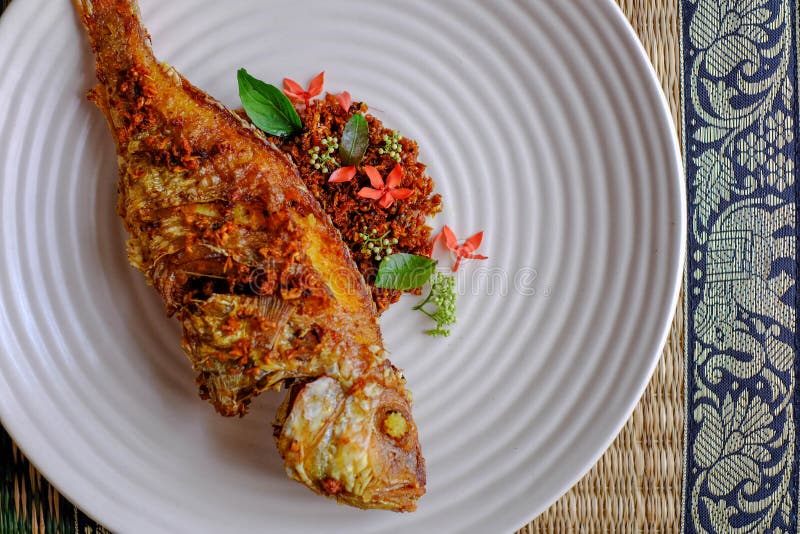 Dining Out on Deep Dish Pizza Stock Image - Image of dish, deep: 53713103