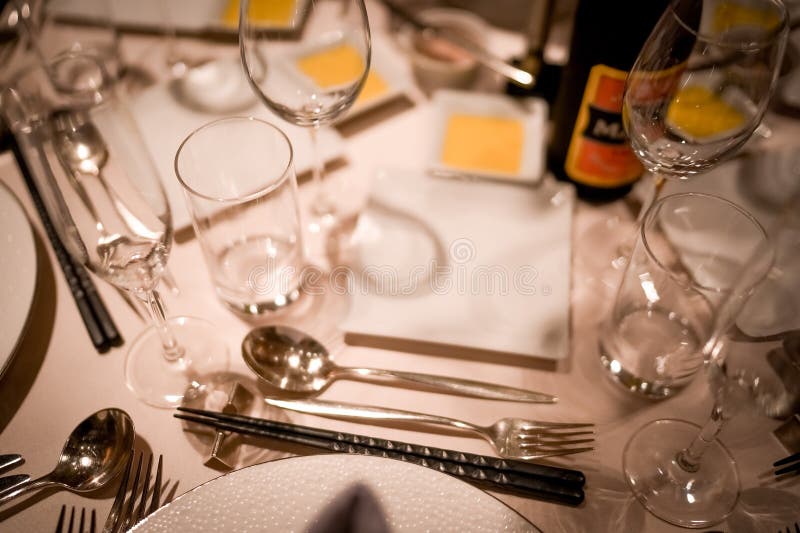 Elegant dinner setting stock photo. Image of spoon, menu - 301357150