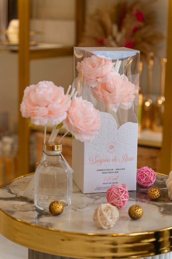 Elegant Floral Reed Diffuser Stock Image - Image of arrangement, party ...