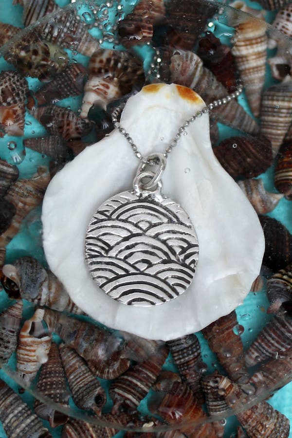 Elegant Handmade Silver Round Pendant with Chain Featuring a Beautiful ...
