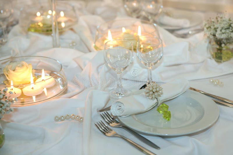 Elegant table setting stock image. Image of banquet, marriage - 18263451
