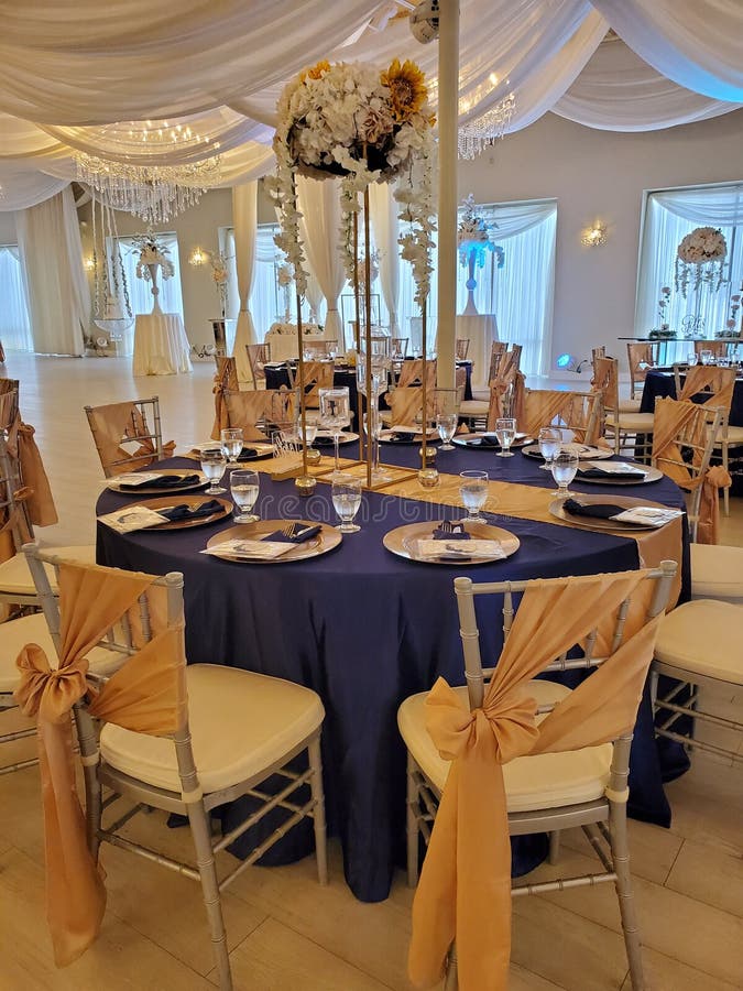 Elegant Wedding Table Settings Stock Photo - Image of meal, settings ...