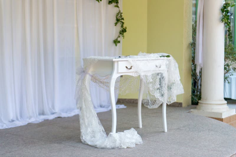 Elegant White Wedding Altar Stock Photo - Image of lace, arch: 132956032
