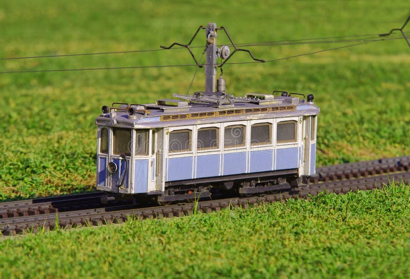 Elektrisch minirelais stock afbeelding. Image of miniatuur - 163989695