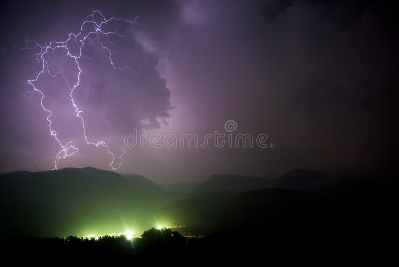 Elektrischer Sturm stockbild. Bild von berge, elektrisch - 11546407