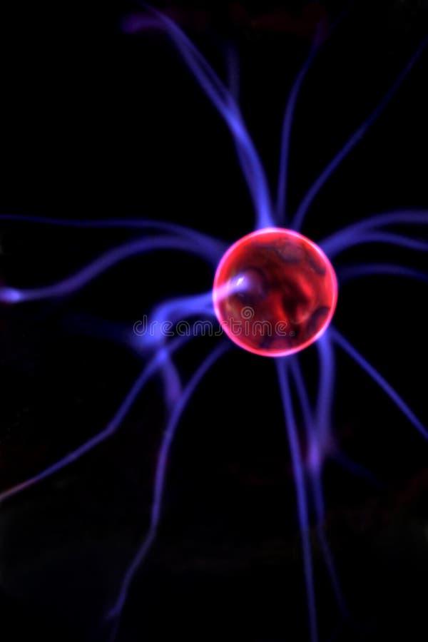 Elektrisk Boll Som Sänder Ut Blå Blixt Fotografering för Bildbyråer ...