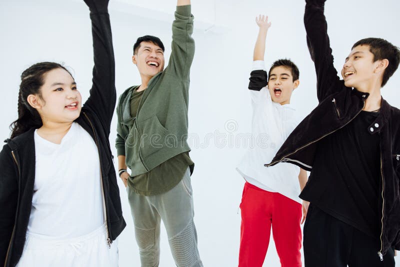 Elementary School Movement Dancer Lessons, Performance Dance Dance ...