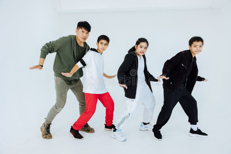 Elementary School Movement Dancer Lessons, Performance Dance Dance ...