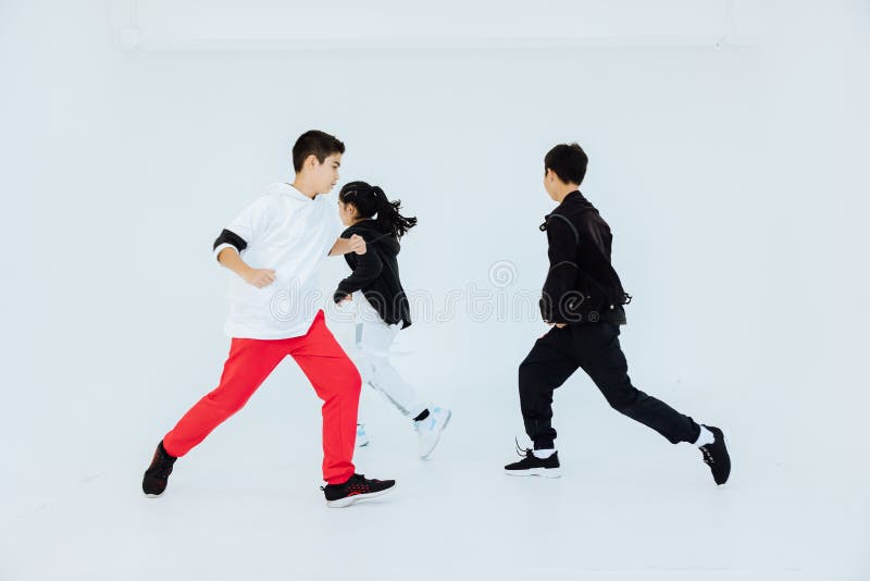 Elementary School Movement Dancer Lessons, Performance Dance Dance ...