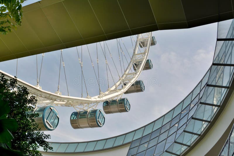 Elements of Design of Singapore Flyer Observation Wheel Editorial Photo ...