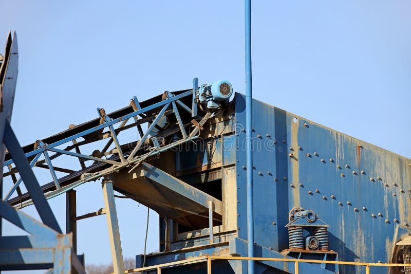 Elements of Equipment for the Extraction and Sorting of Rubble ...