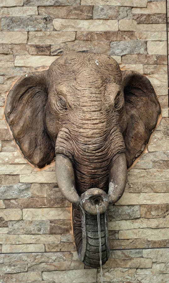 Elephant cement sculpture stock photo. Image of sculpture - 32589228