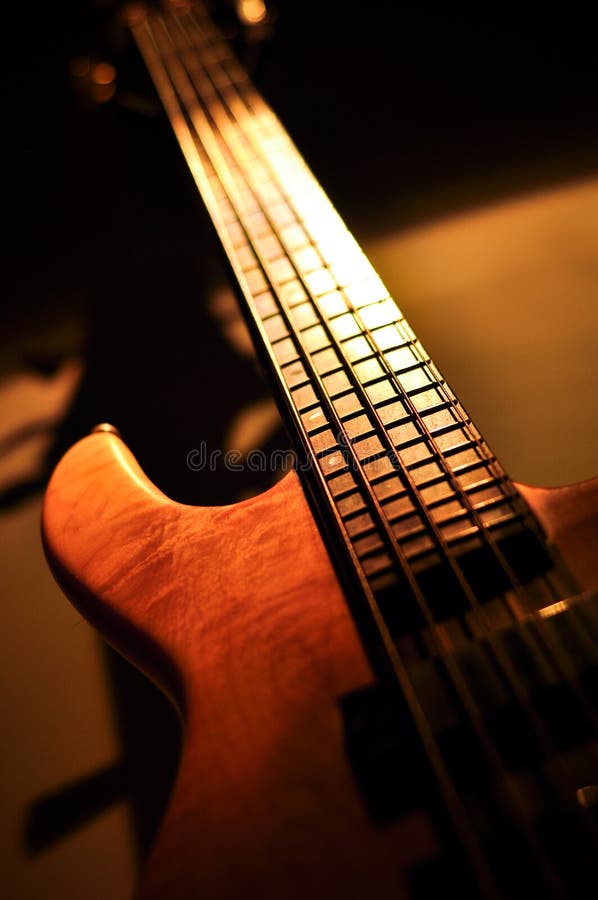 Eletric Bass on a Dramatic Light Stock Image - Image of bass, isolated ...