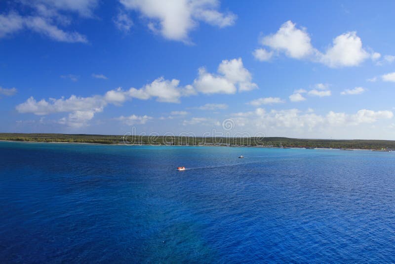 Eleuthera, Bahamas stock image. Image of water, transport - 59171951