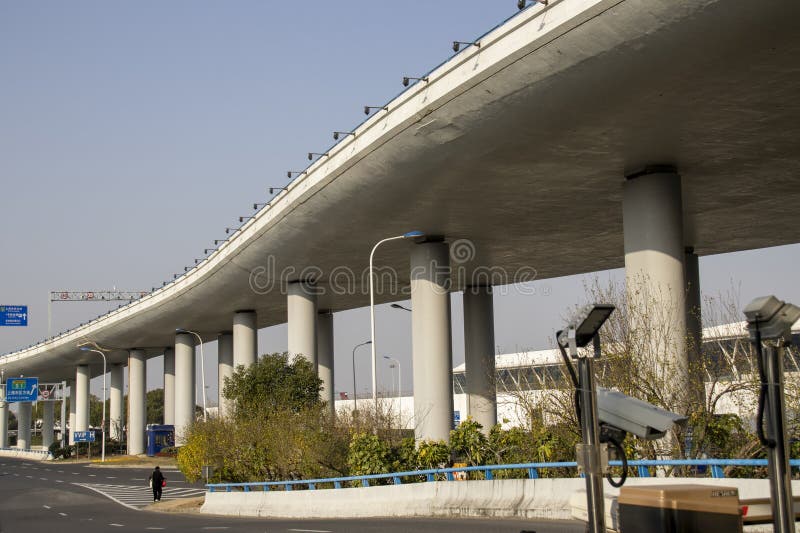 Elevated Expressway Structure and an Intersection in Shanghai Editorial ...
