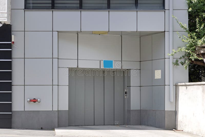 Garage Elevator Lift stock image. Image of lift, contemporary - 54745285