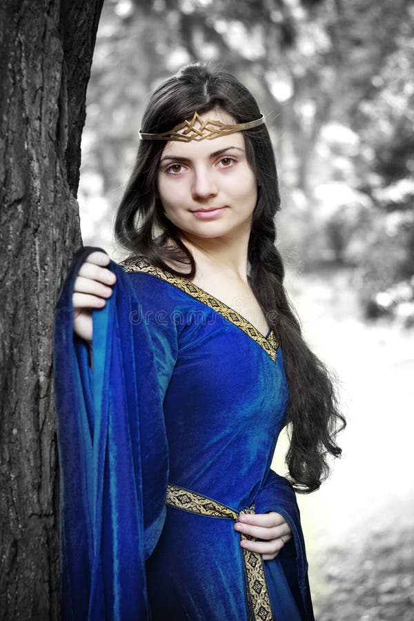 Elf Princess in Winter Forest Stock Image - Image of ring, adult: 15241945