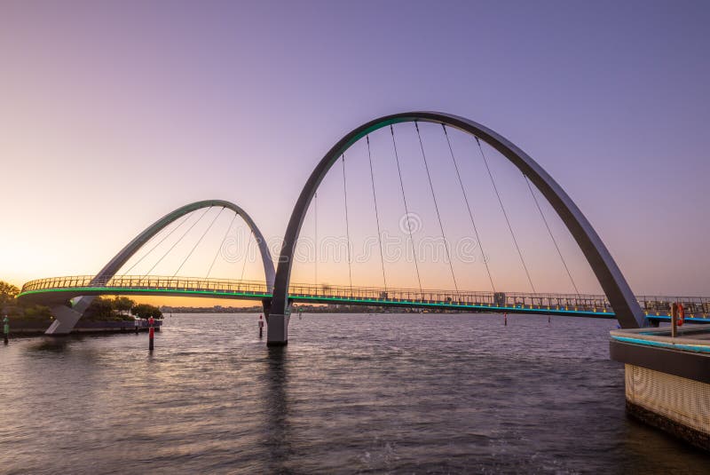 Elizabeth Quay Pedestrian Bridge in Perth at Dusk Editorial Photography ...