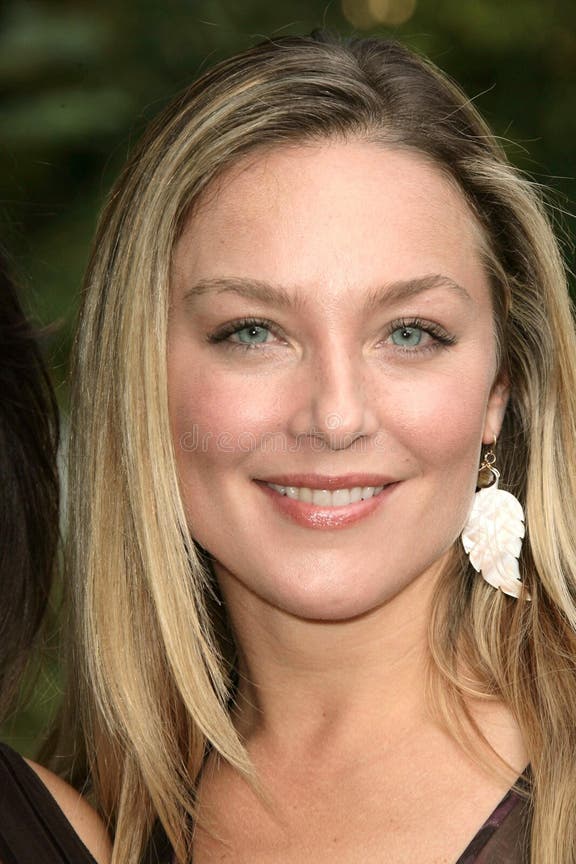 Elizabeth Rohm editorial image. Image of angeles, babies - 26355755