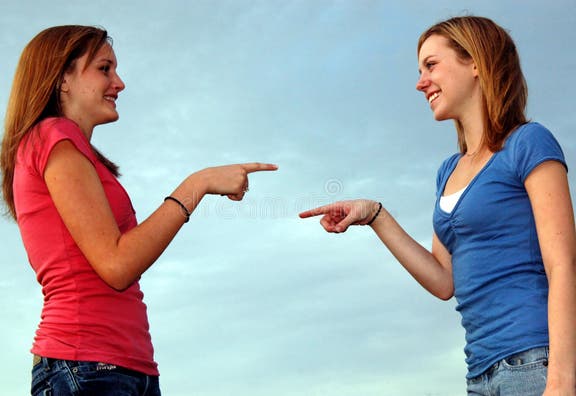 Ella lo hizo imagen de archivo. Imagen de amigo, juventud - 1376687