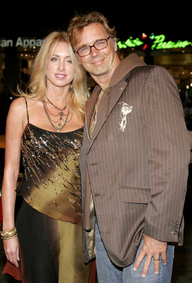 Elly Castle Y John Schneider Foto de archivo editorial - Imagen de ...