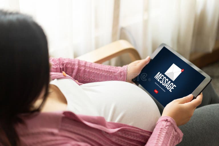 Email Notification Message Showing on Computer Screen Snugly Stock ...