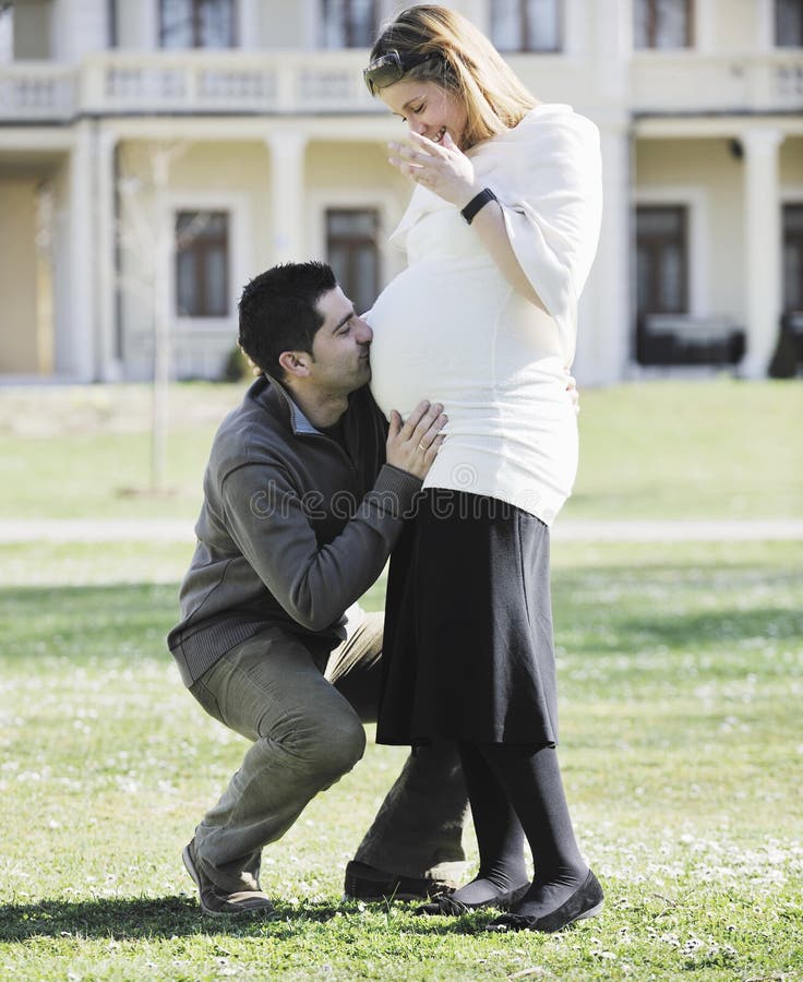 Embarazo feliz foto de archivo. Imagen de paternidad - 14389552