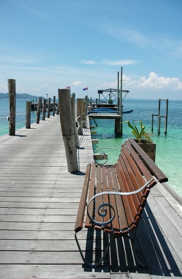 Muelle imagen de archivo. Imagen de brisa, embarcadero - 1991393