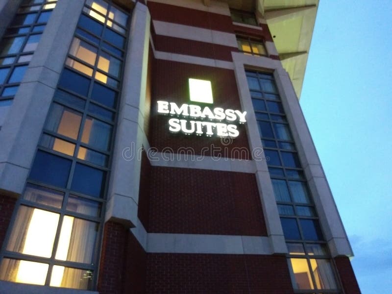 Embassy Suites photo stock éditorial. Image du logo - 128279203