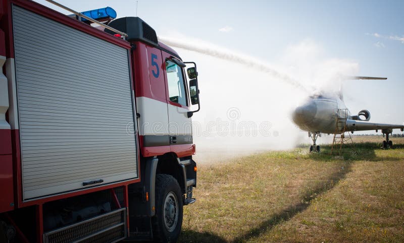 Emergency landing editorial stock photo. Image of massive - 56738133