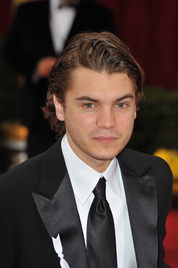 Emile Hirsch editorial photography. Image of awards, santa - 34673897