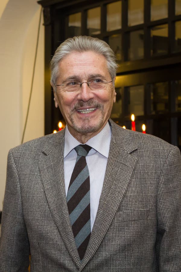 Emilio Constantinescu foto editorial. Imagen de autor - 28271356