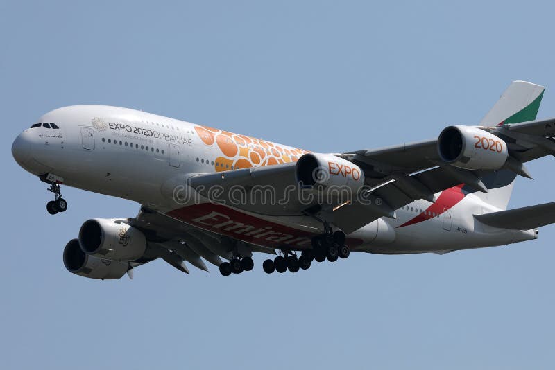 Emirates Airbus A380 EXPO 2020 Dans Le Ciel Image éditorial - Image du ...