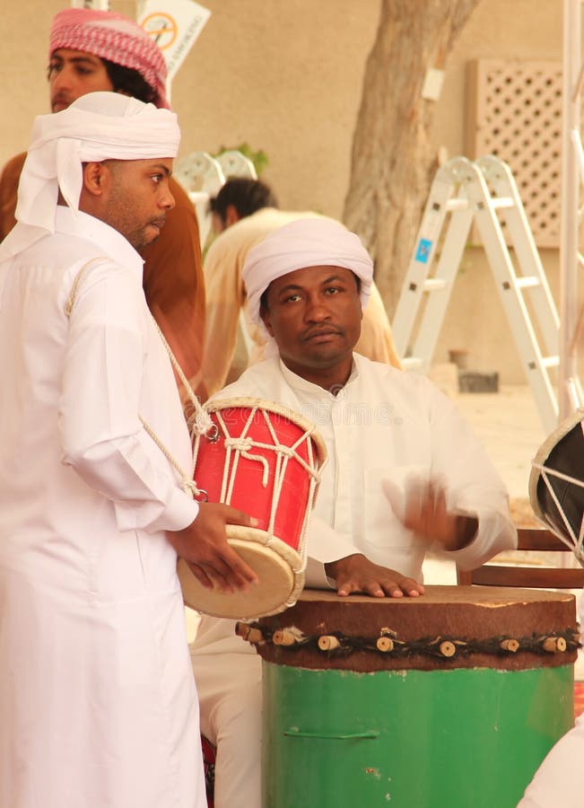 Emirati men dancing editorial stock image. Image of arabic - 54045854