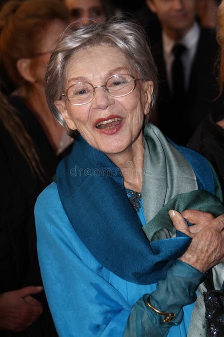 Emmanuelle Riva editorial stock image. Image of portrait - 25417994