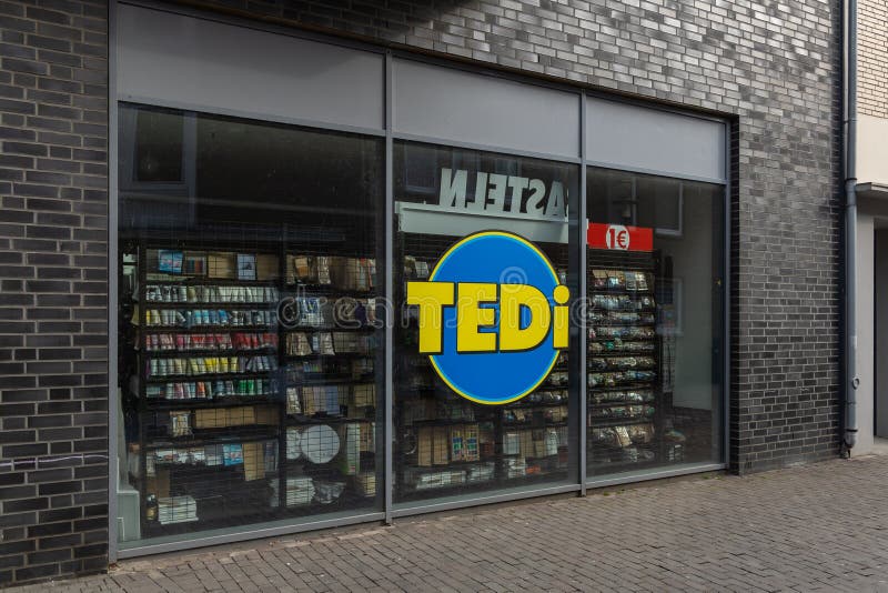 Tedi Logo at the Store Germany Editorial Image - Image of gift, food ...