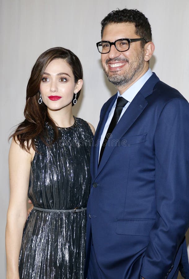 Emmy Rossum y Sam Esmail foto editorial. Imagen de lanza - 102193756